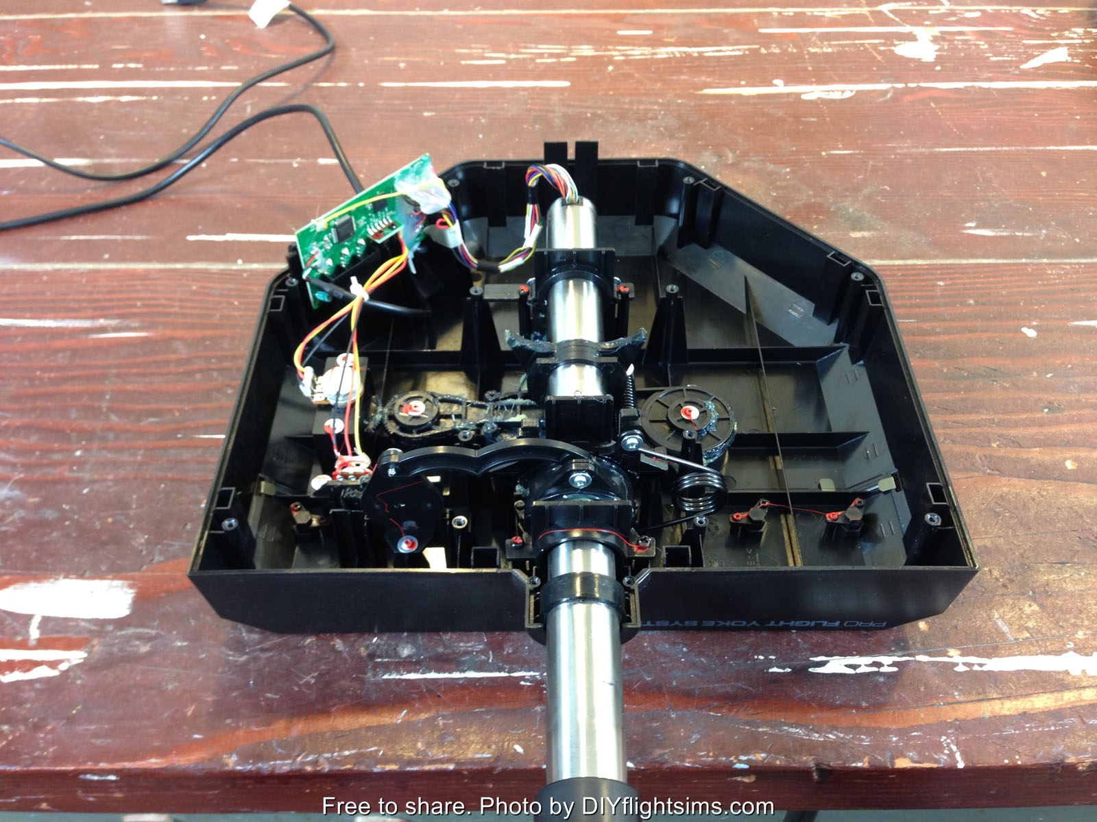 See Inside the Saitek Pro Flight Yoke