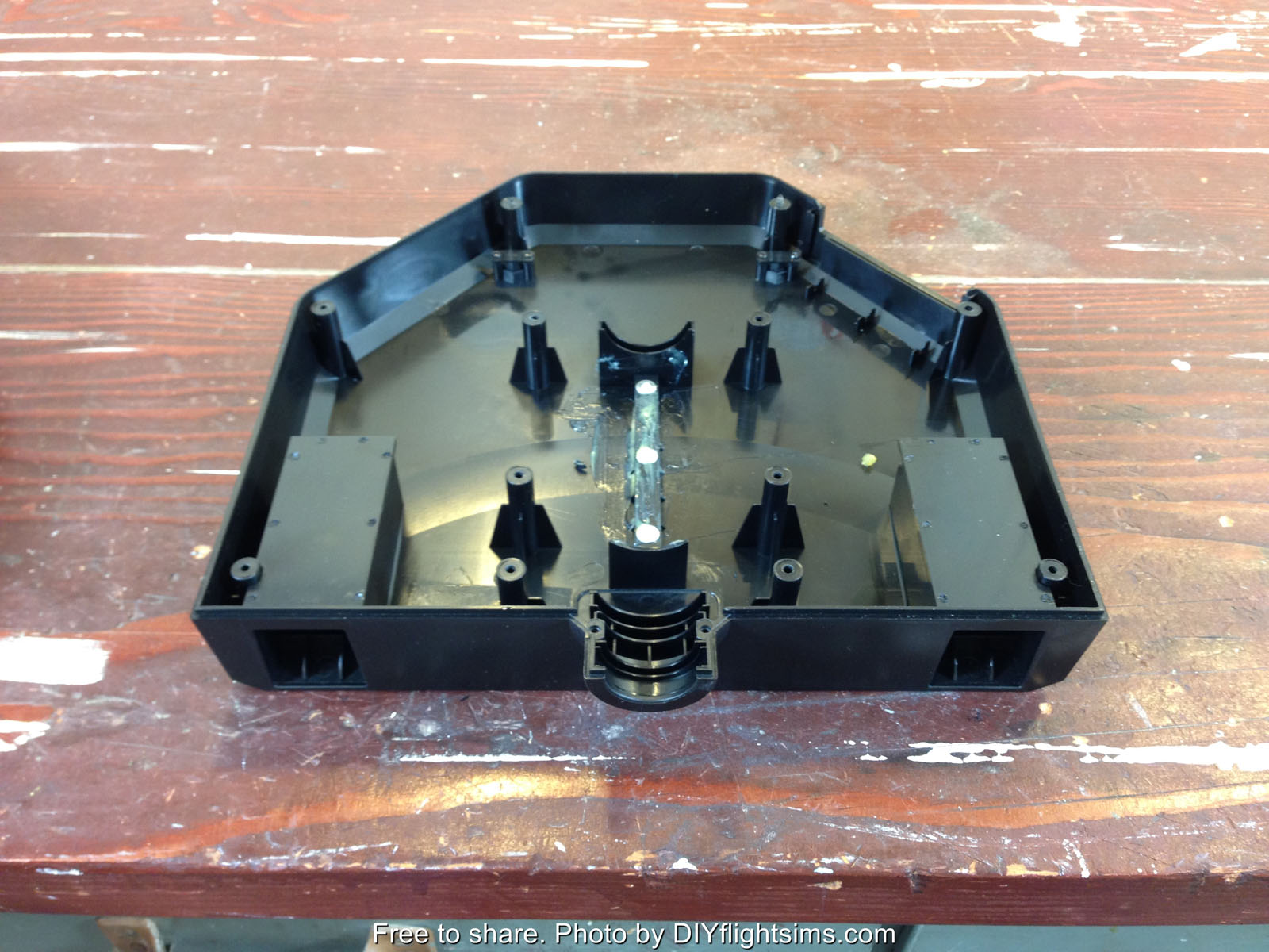 See Inside the Saitek Pro Flight Yoke